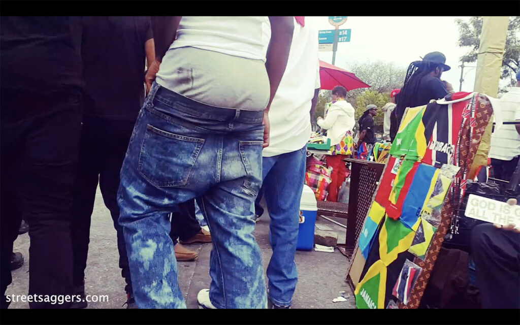 streetsaggers.com - real saggers let them pants hang low sagging