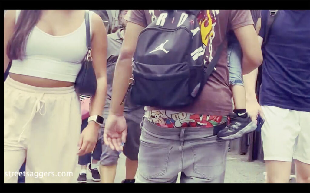 streetsaggers.com - real saggers let them pants hang low sagging