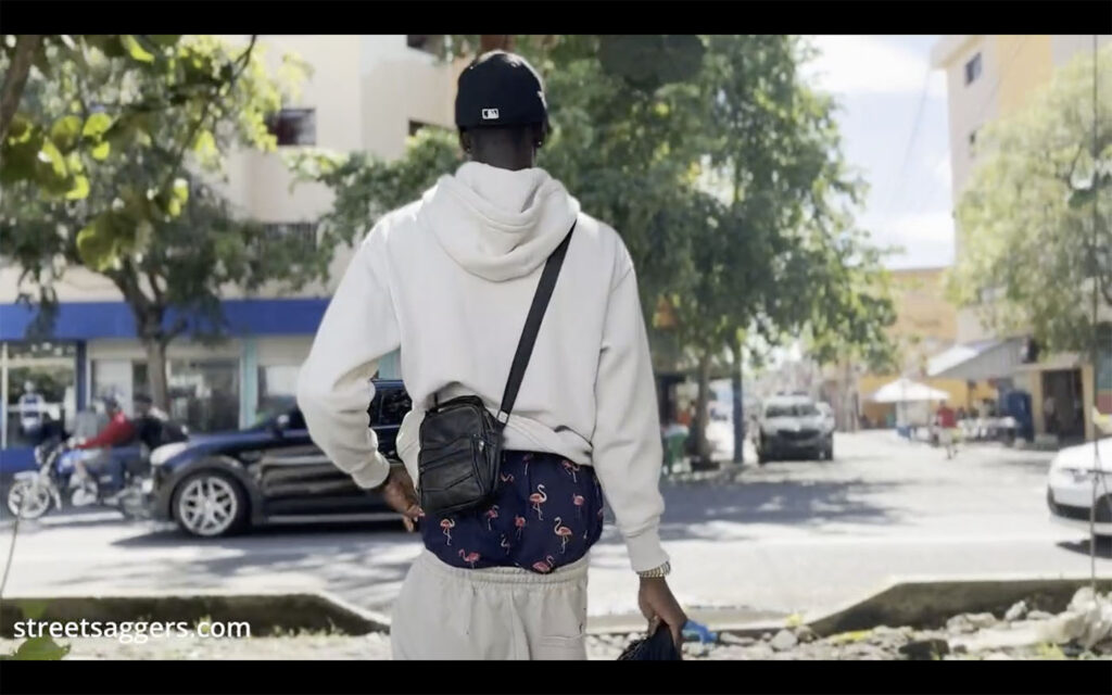 streetsaggers.com - real saggers let them pants hang low sagging