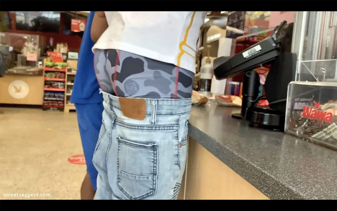 streetsaggers.com - real saggers let them pants hang low sagging